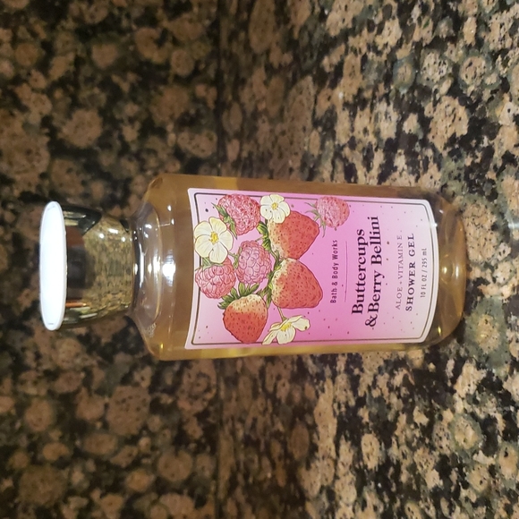 Bath & Body Works | Bath & Body | Bbw Buttercups Berry Bellini Shower ...